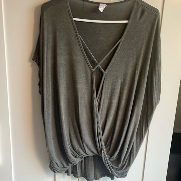Cy Fashion | Tops | Cy Fashion Army Green Boxy Shirt | Poshmark